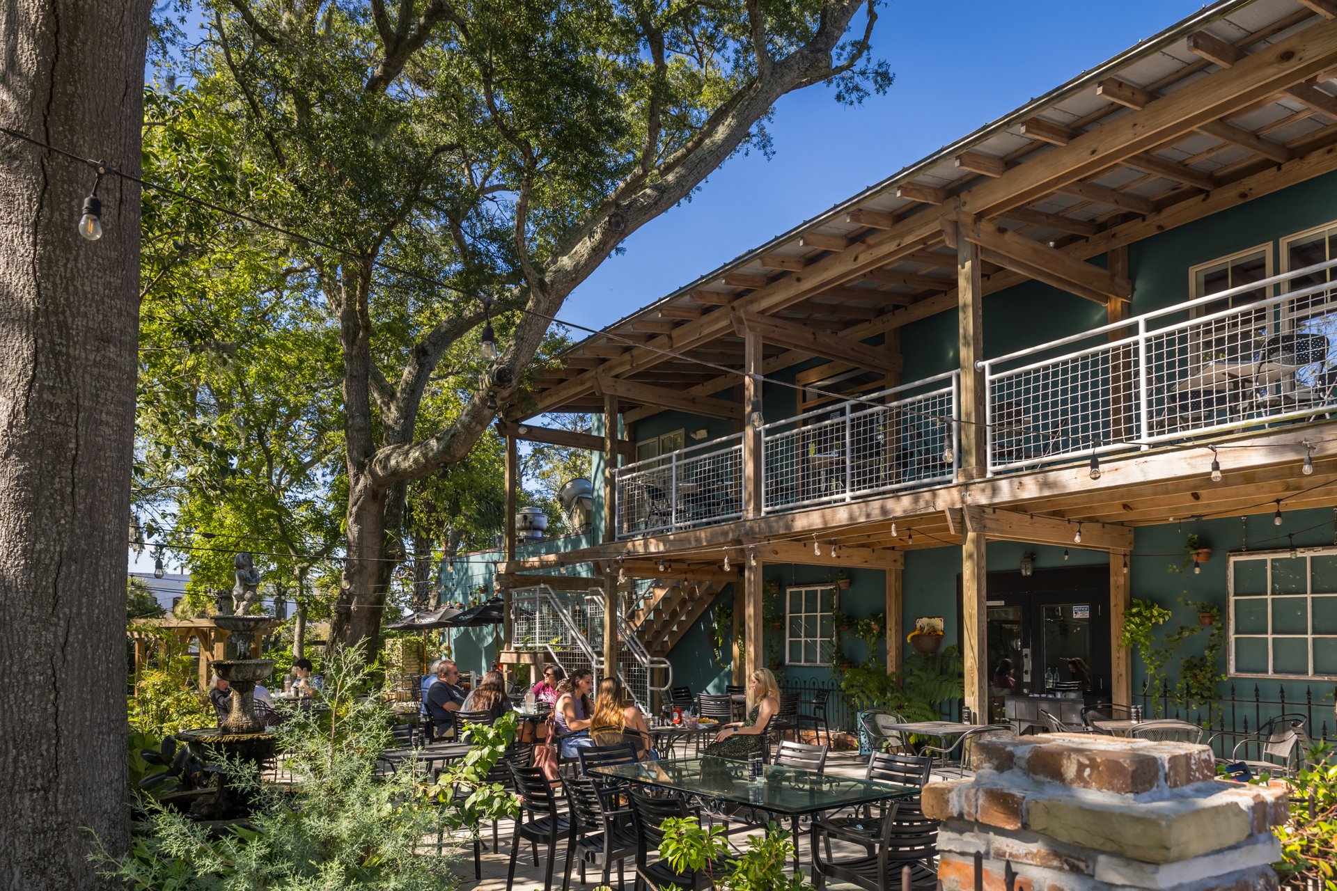 Top Spots For Outdoor Dining - Amelia Island