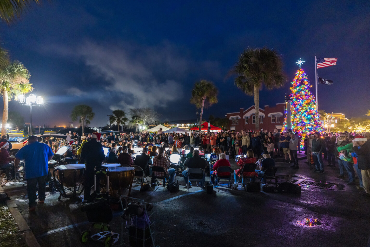 Celebrate a Warm and Cheerful Holiday Season on Amelia Island - Amelia Island