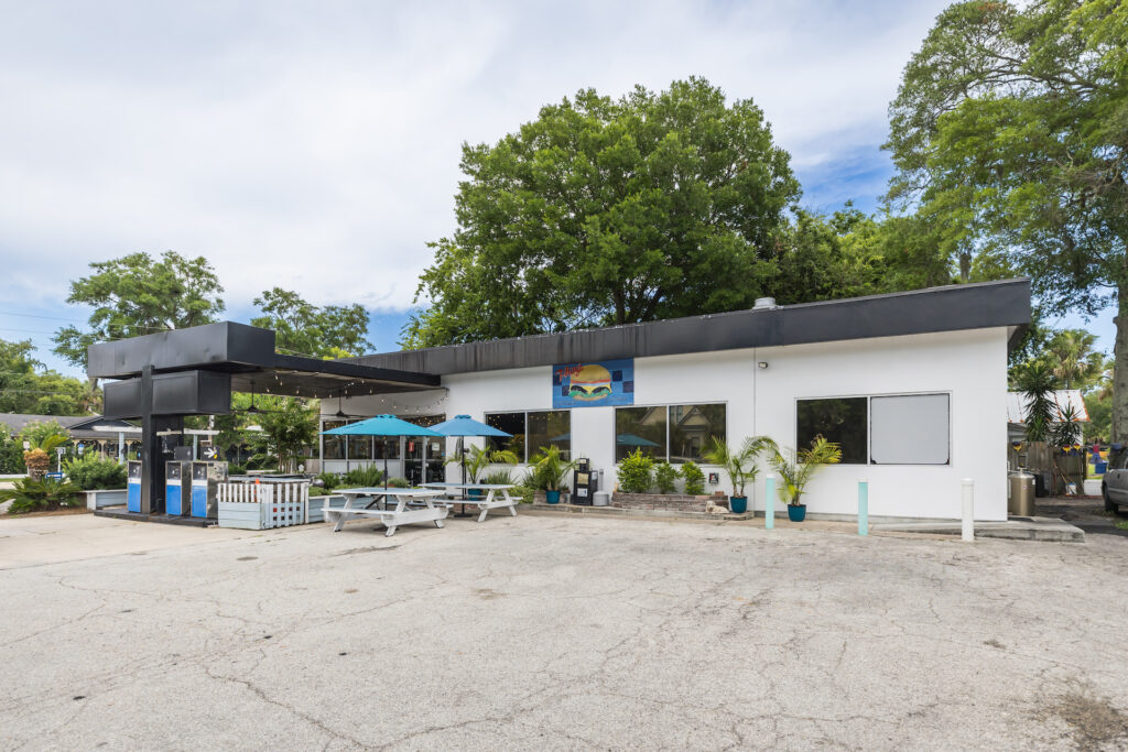 T-Ray's Burger Station - Amelia Island